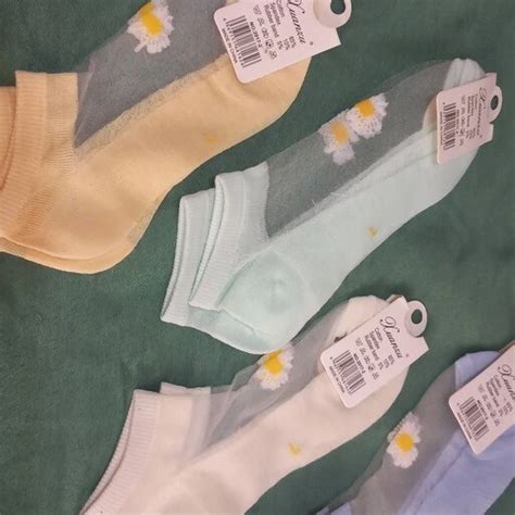 خرید و قیمت جوراب بچه گانه شیشه ای ی طرح بابونه مناسب سن 6 تا 8 سال ترب