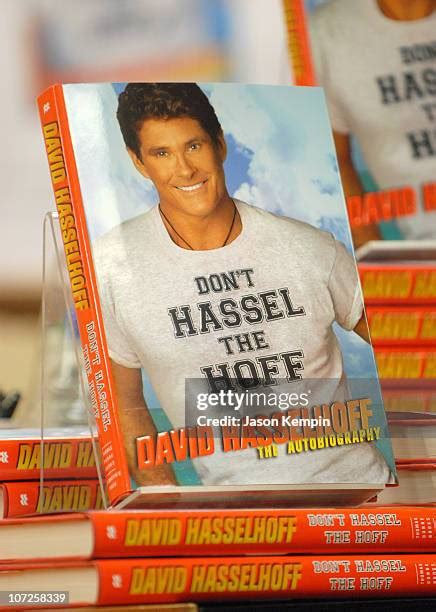 David Hasselhoff In Store Appearance For His New Book Dont Hassel The