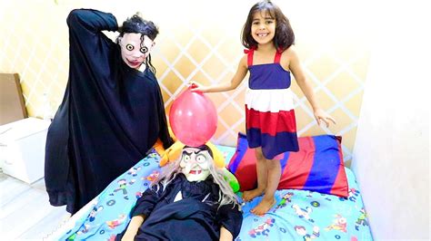 ميمي و مومو سوو مقلب في العجوز الشريرة وفقعوا البالونة عليها Youtube