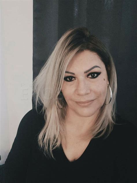 Amanda Model 3053031891 Located In Florida Miami