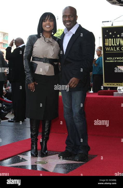Bebe Winans And Cece Winans Are Honoured On The Hollywood Walk Of Fame Hollywood California