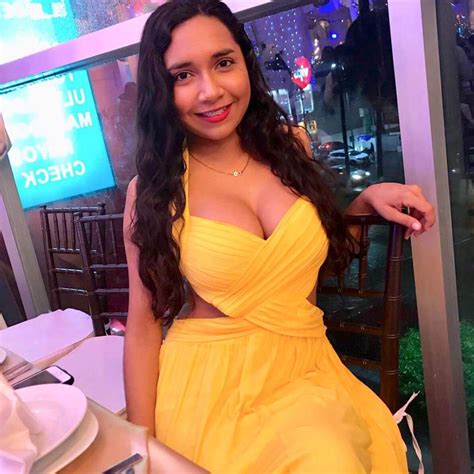 Big Tits In Yellow Dress Porn Pic Eporner