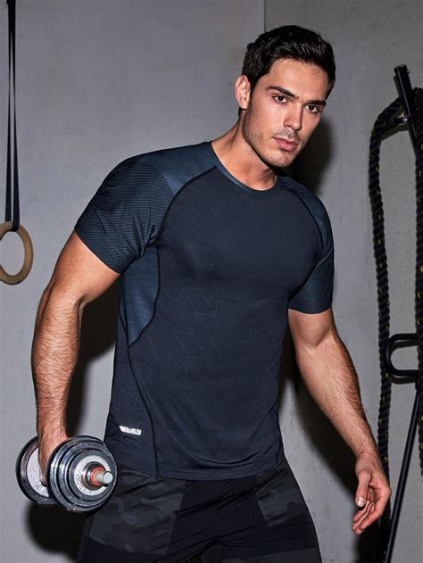 Camisetas Esportivos Masculinos Mens Activewear Fashion Athleisure Men Sport Shirt Design