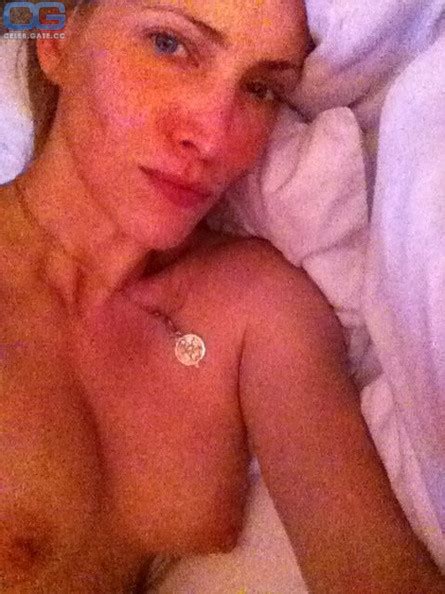 Lori Heuring Nude Pictures Onlyfans Leaks Playboy Photos Sex Scene Uncensored