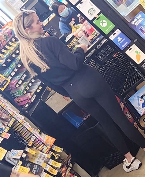 Glimpse Of Sexiness Spandex Leggings And Yoga Pants Forum