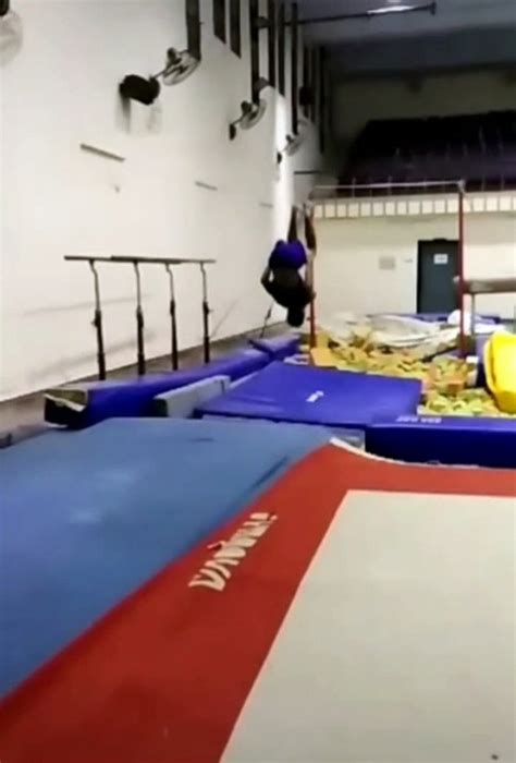 Double Back Salto Backflip Gymnastic Sportsfithub Video Dailymotion