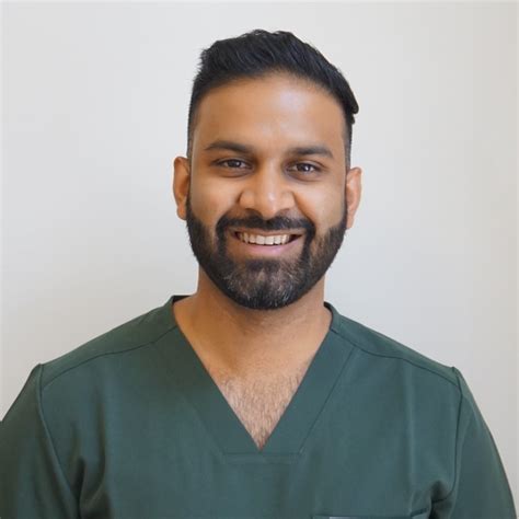 akash bansal doctor in pocket