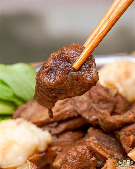 秋冬限定只賣一季 獨門私房料理 曾佳羊肉爐，獨門紅燒燉煮羊肉、爽口不燥口溫醇湯頭、肥美羊大骨、軟q羊腳筋 跟著尼力吃喝玩樂＆親子生活