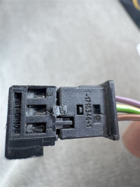 Двойной Usb с быстрой зарядкой Type C — Haval F7 2g 2 л 2024 года