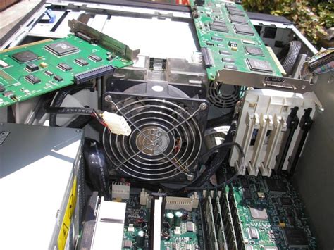 Server Ibm Netfinity 5000 Piii 700mhz 1 1gb Ecc Hdd 3 X 8gb Uscsi