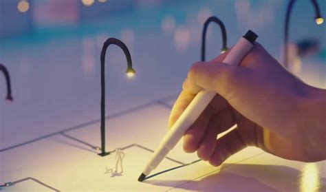 Un Stylo Conducteur Permet De Créer Des Circuits Imprimés