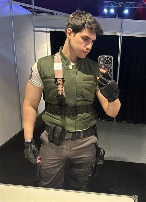List 999 ảnh Cosplay Chris Redfield ấn Tượng Nhất Từ Resident Evil