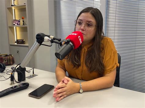 Entrevista Rafaela Prestes Fala Sobre Curadoria De Exposições Em Ponta Grossa