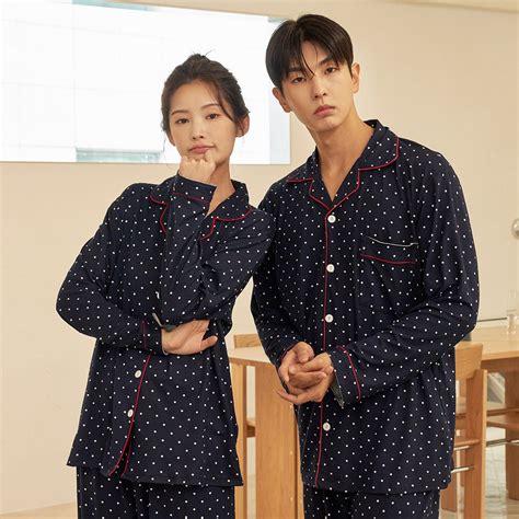 도씨 소프킨 도트 긴팔 커플 잠옷 세트 파자마 홈웨어