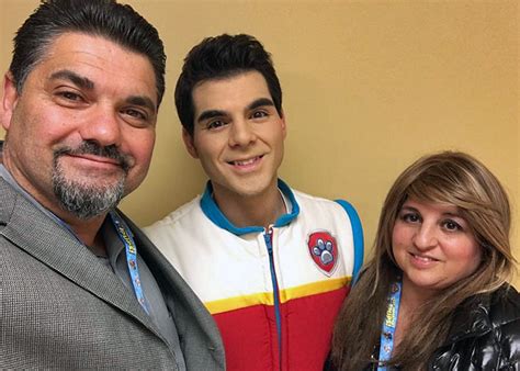 Nickalive Bww Interview Kelsey Krull Plays Pink Pilot Pup Skye In Paw Patrol Live The Great