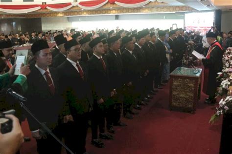 Dprd Kota Palembang Periode Baru Resmi Dilantik Ali Subri Jabat Ketua Sementara Rmolsumselid
