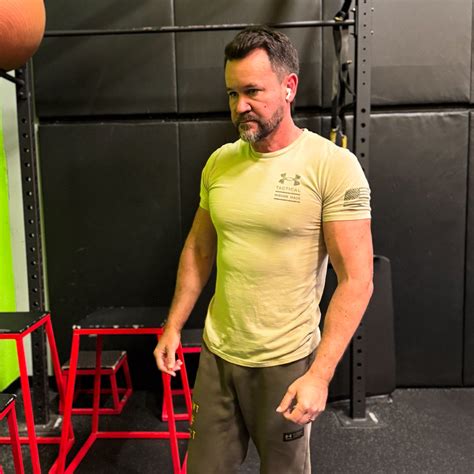 Eric Davidson Ericdavidsonofficial • Instagram Photos And Videos