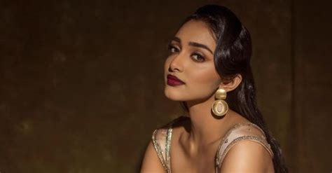 Photos ப்பா சொக்கவைக்கும் அழகில் ப்ரீத்தி முகுந்தன் அசத்தலான நச்