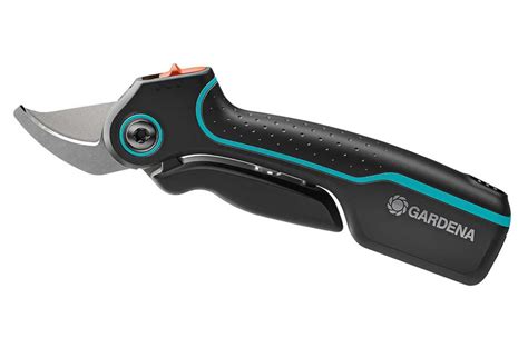 Batteridrivna sekatörer – trädgårdens bästa vän - M3