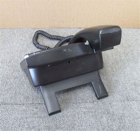 Polycom Vvx 411 2200 48450 025 12 Line Business Media Voip Desk Phone