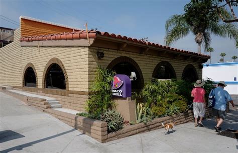 Where Old School Taco Bell Buildings Still Exist In Southern California