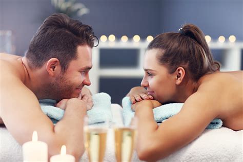 999 Couples Massage Pictures Download Free Images On Unsplash