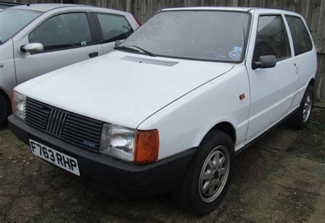 Fiat Uno 146a Hatchback 1983 2002 Compact City Car Dimensions And Specs