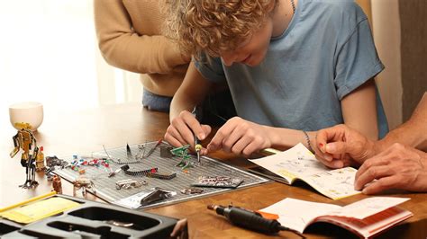 Build Your Own Robots With These DIY Kits Mashable