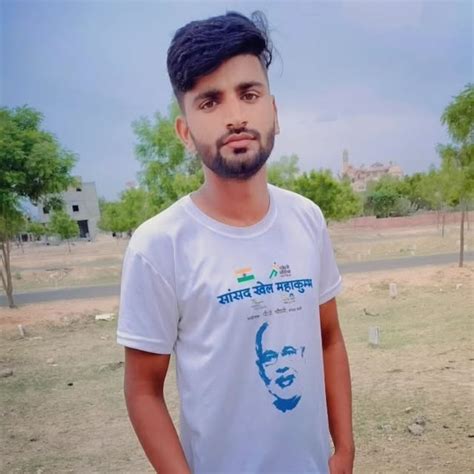 सुनिल राजस्थानी Sunil Photographer 99 • Threads Say More