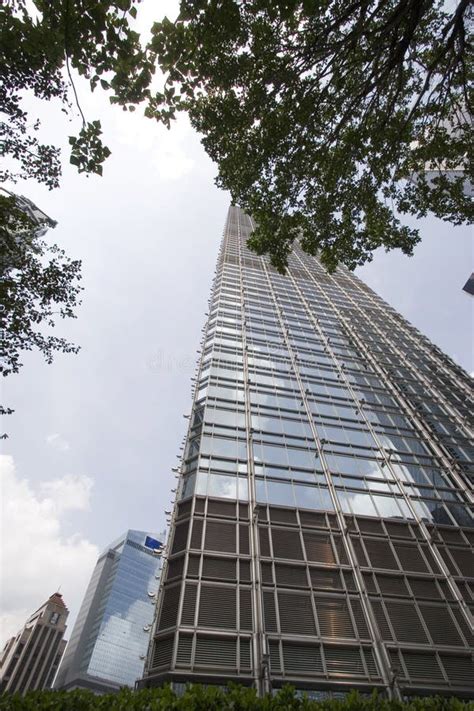 Edificios De Oficinas De Arquitectura Moderna En El Distrito De
