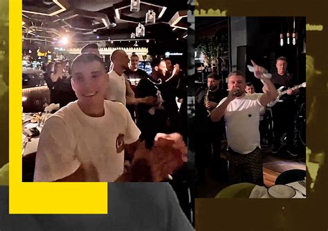 Juc Torii Na Ionalei Chef Cu Manele I Dedica Ii Dup Calificarea La Euro Imagini