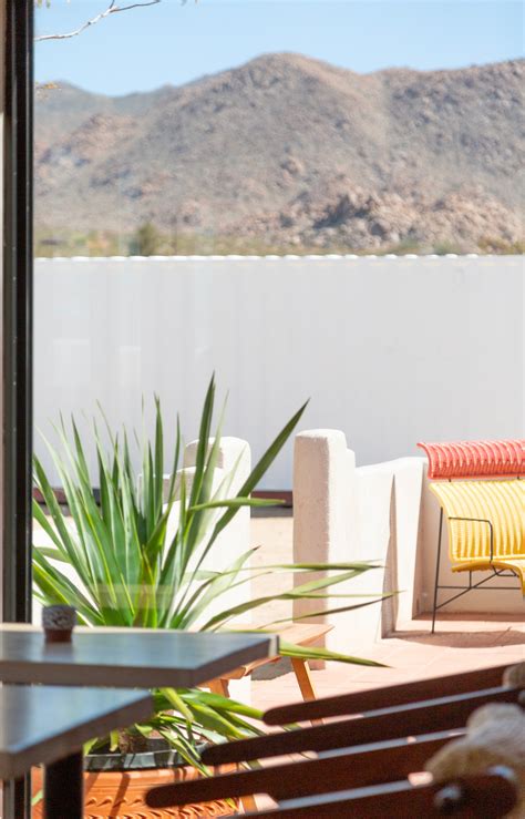 Más O Menos Une Oasis Design Dans Le Désert De Joshua Tree Ideat