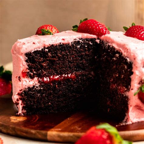 Chocolate Strawberry Cake Recipe Chocolate Strawberry Cream Cake
