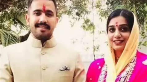 विक्रमादित्य सिंह पर उनकी पत्नी ने लगाए गंभीर आरोप कहा बैडरूम तक में