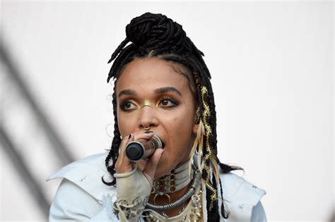 Fka Twigs Promotes New Tour Dates With Cellophane Single