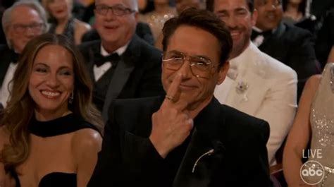 Oscars Host Jimmy Kimmel Shocks Robert Downey Jr With Penis Jibe In Monologue Irish Star