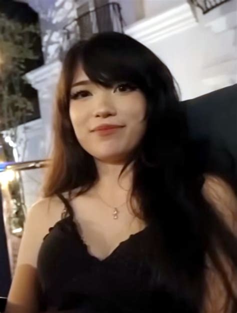 Who Is Dyrus Girlfriend Emiru How Old Is She Wiki Bio Age Net