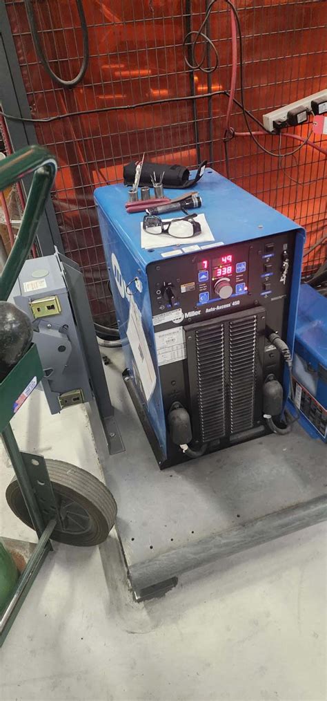 Yaskawa Motoman Hp50 20 Nx100 Up20mn Welding Cell W Skyhook Positioner Yaskawa Motoman Hp50 20 Nx100 Up20mn Welding Cell W Skyhook Positioner
