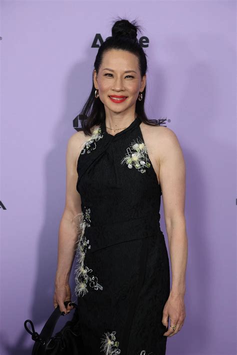 Lucy Liu Grundschulmode