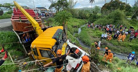 11 Passengers Killed In Albay Road Crash Philippine News Agency