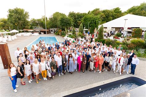 Кристина Коба психолог психотерапевт ПОЧЕМУ ТЫ НЕ УХОДИШЬ Этот