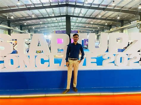 Startupconclave Helipadexhibitioncentre Gandhinagar Yash Jain