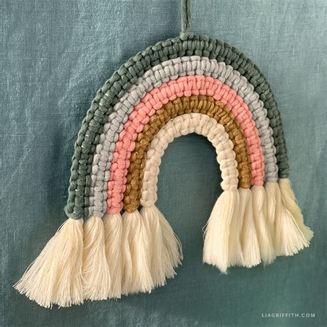 Macramé Rainbow Lia Griffith