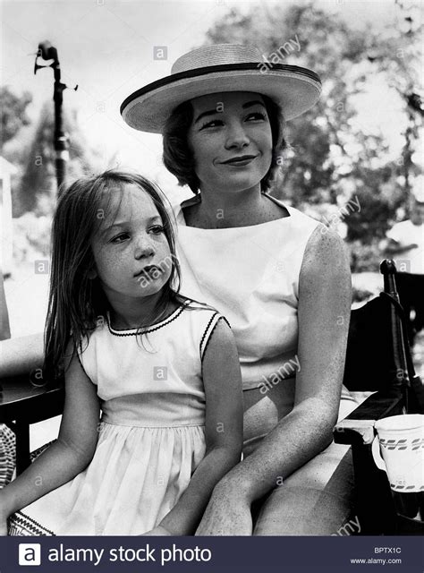 30 Sunning Vintage Photos Of A Young Shirley Maclaine In The 1960s And