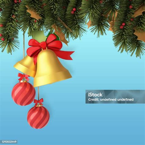 소나무 가지 금박 빈 공간이있는 황금 종과 빨간 공이있는 배경 크리스마스 3d 일러스트 이미지 0명에 대한 스톡 사진 및 기타 이미지 Istock