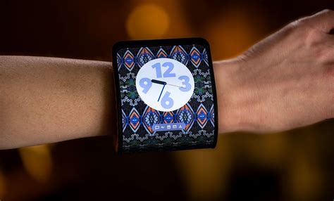 Motorola S Concept Foldable Phone Can Transform Into Slap On Smart Bracelet