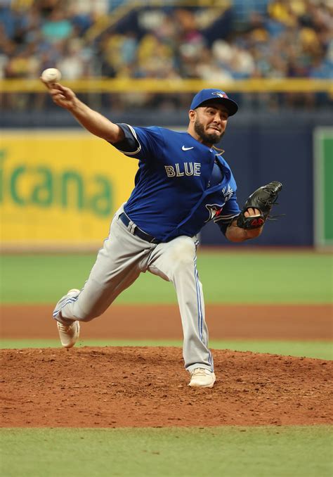 Blue Jays Re Sign Yimi García Mlb Trade Rumors