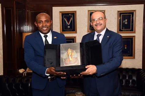 Chairman Of The Arab Contractors Receives Comoros Minister Of Foreign