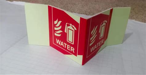 Rectangular Red And Light Green Fire Extinguisher Pvc Signboard For