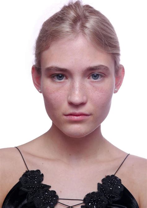 Tabea B Amaze Models